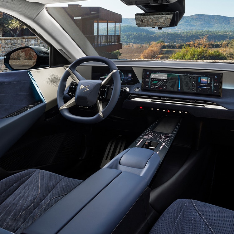 DS N°8 | SUV Elektrisch | DS Automobiles Schweiz
