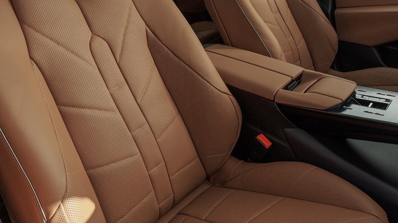 DS N°8 | SUV Elektrisch | DS Automobiles Schweiz